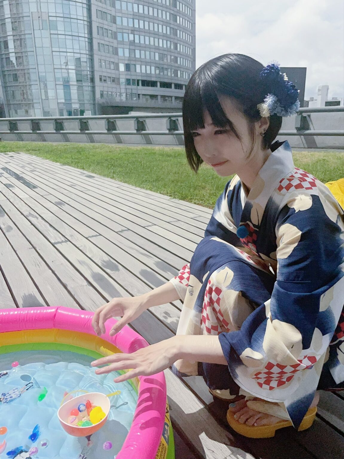 【骨格が最強！】あのちゃんの身長は166cmで股下は80cm！スタイル抜群すぎてどんなファッションも似合うスーパーモデル！ - 有名人調査隊