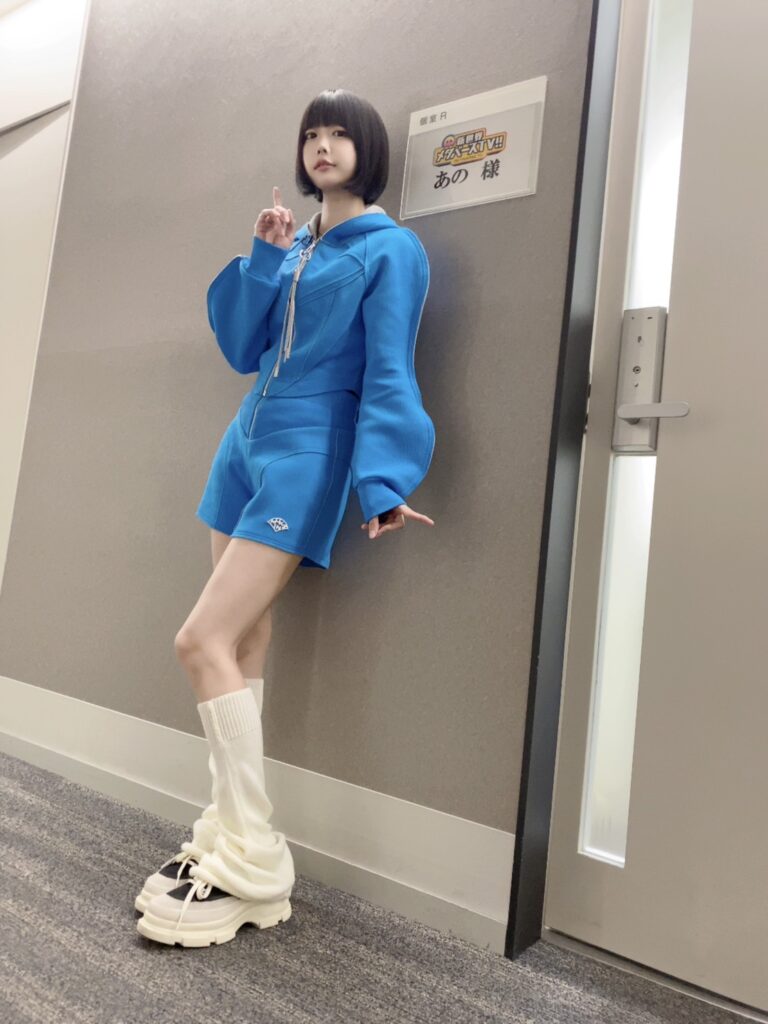 【骨格が最強！】あのちゃんの身長は166cmで股下は80cm！スタイル抜群すぎてどんなファッションも似合うスーパーモデル！ - 有名人調査隊